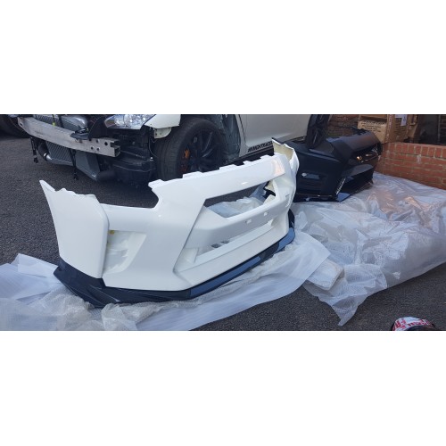 Nissan R35 GTR EBA MY17+ KR Spec V Carbon Front Lip